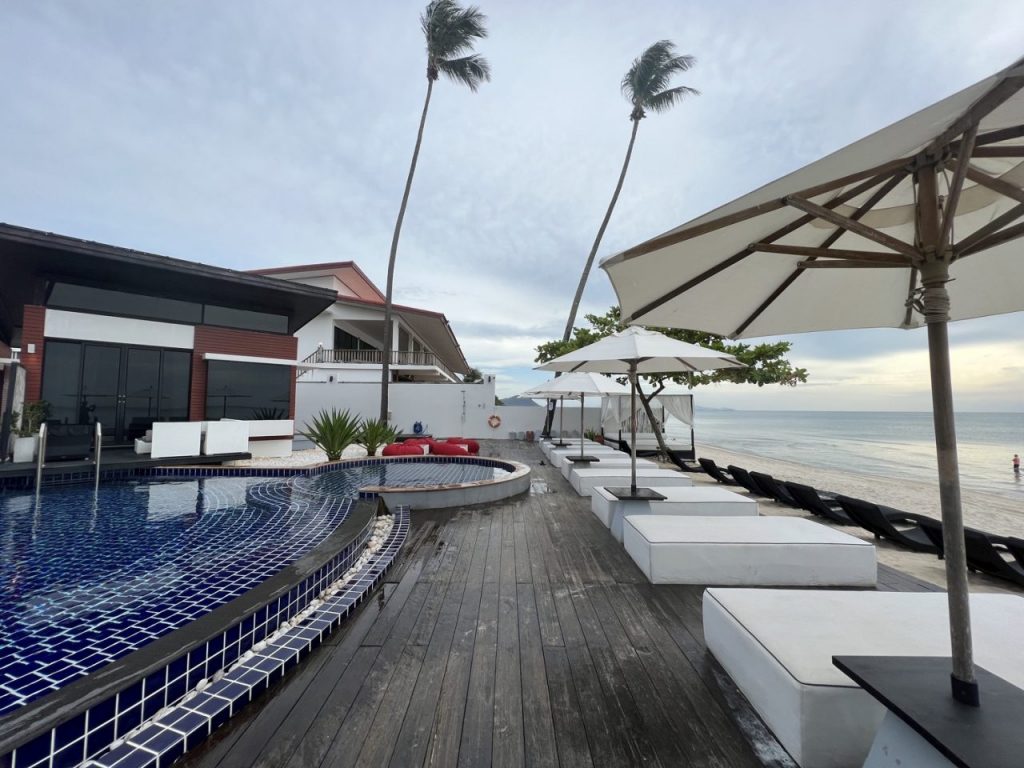 AAVA Resort and Spa ขนอม - Thai Top Tour